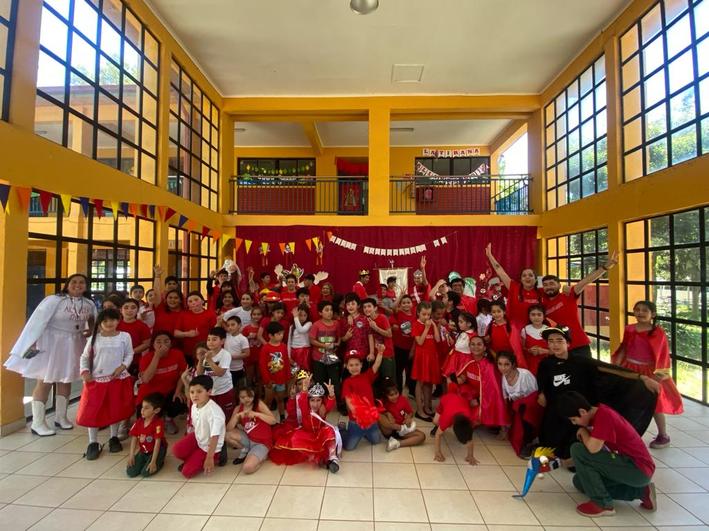 Escuela Juan Barros Roldán celebró junto a la comunidad su 70° aniversario