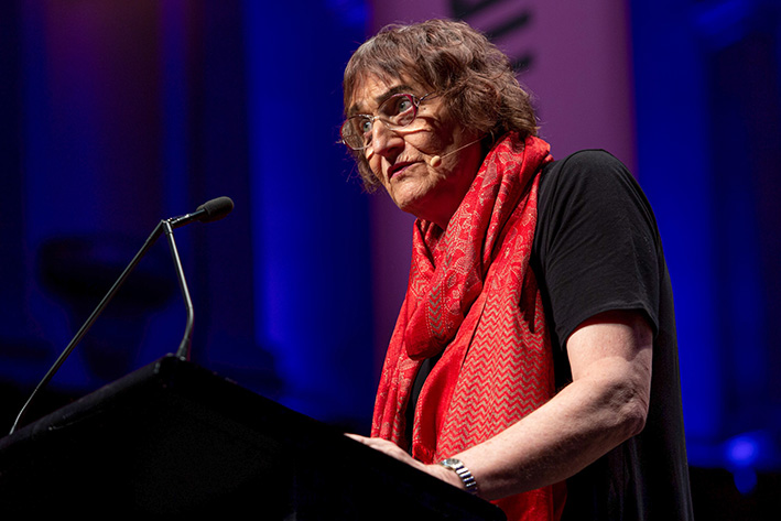 Destacada socióloga Raewyn Connell dictará webinar en la Universidad de ...